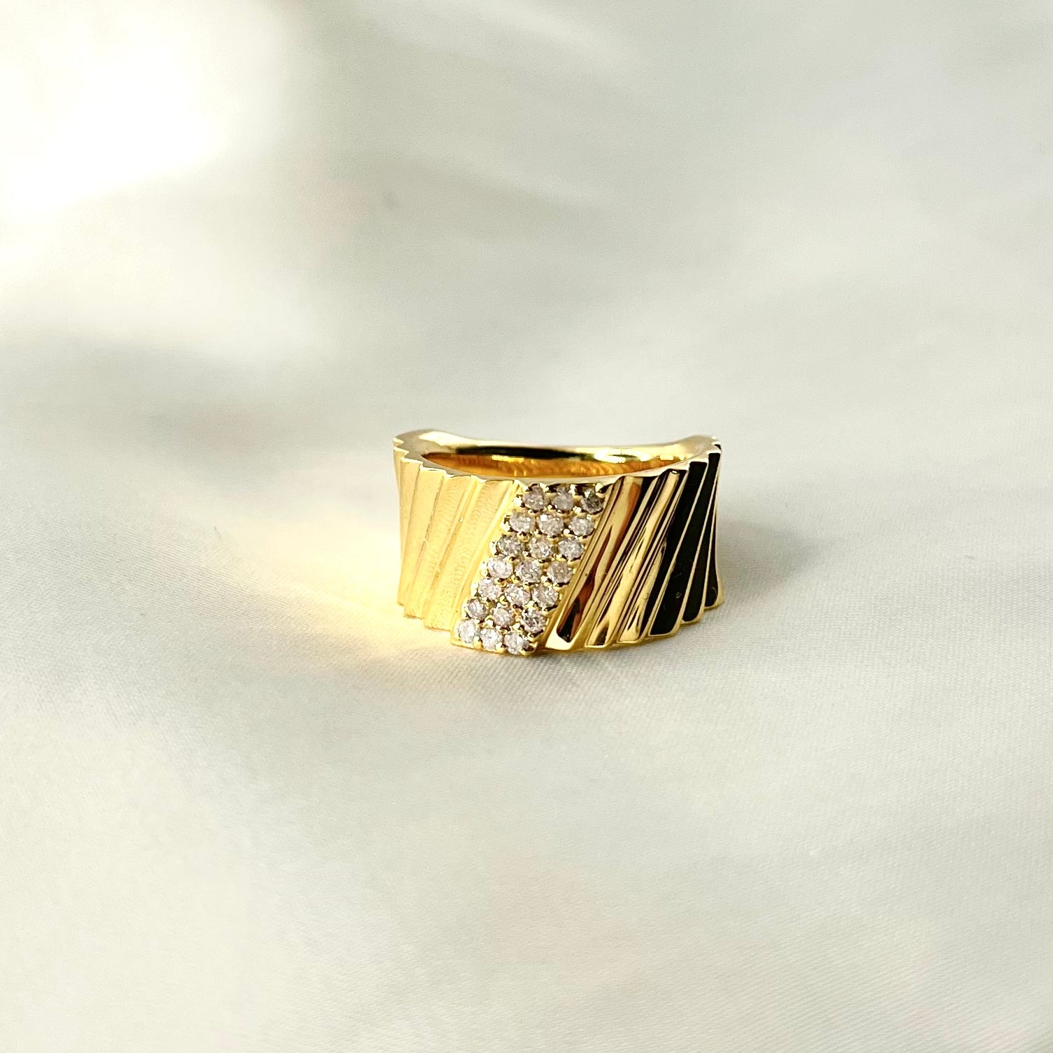 Japan Textured Diamond Ring RG061 – Brilliant Jewelry